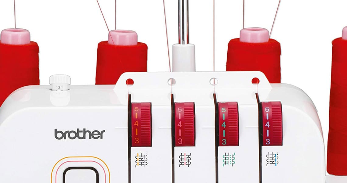 Choisir une surjeteuse ou une machine à coudre